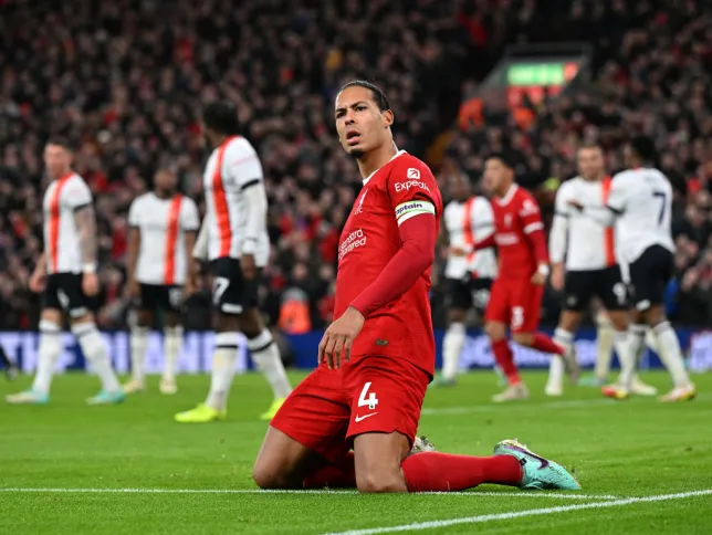 Virgil van Dijk Oo Digniin U Diray Chelsea Ka Hor Kulanka Final-ka ...
